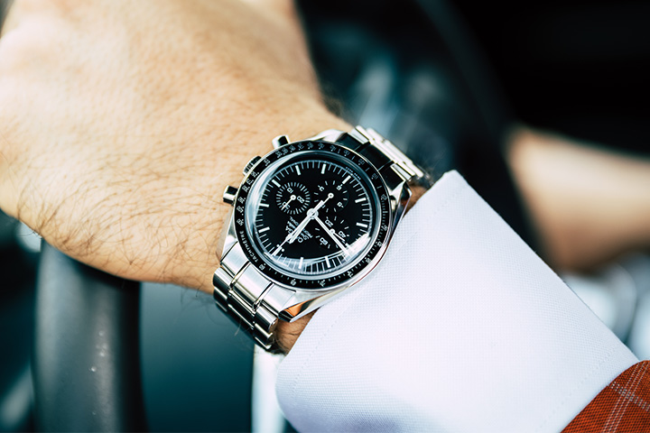 10 Stylish Luxury Watches to Elevate Your Daily Look